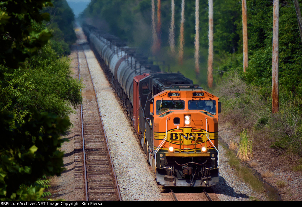 BNSF 257 CSX Train K044 Crude Oil Loads